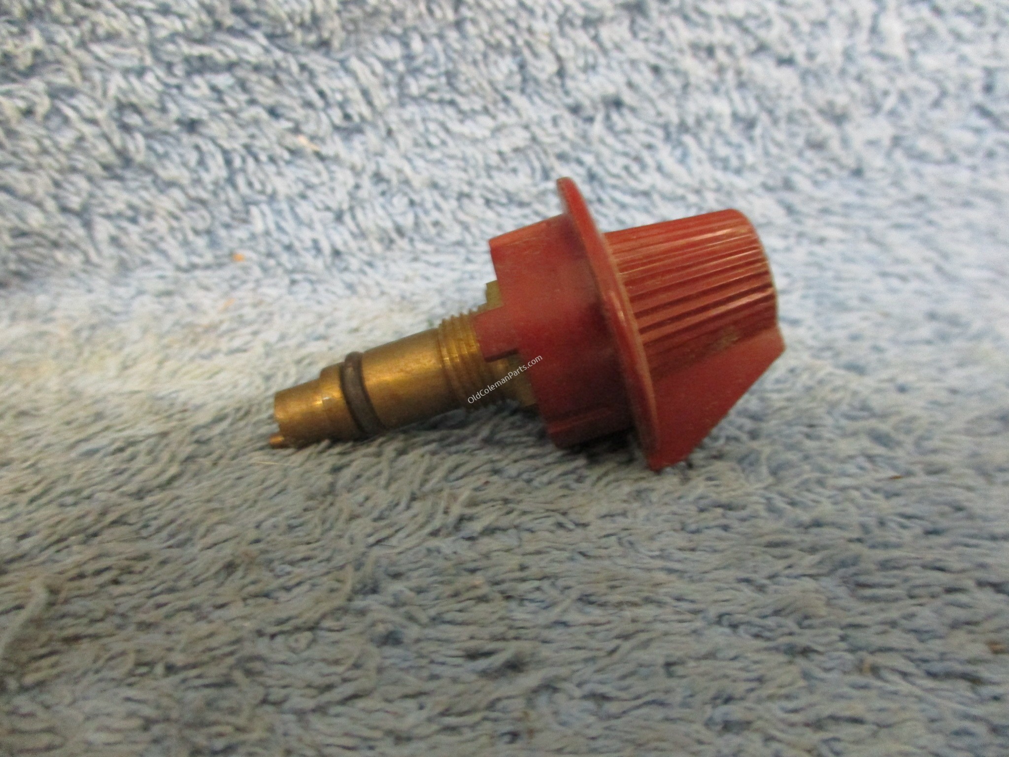 Old Coleman Parts > Lanterns > Canadian Valve Stem and Knob